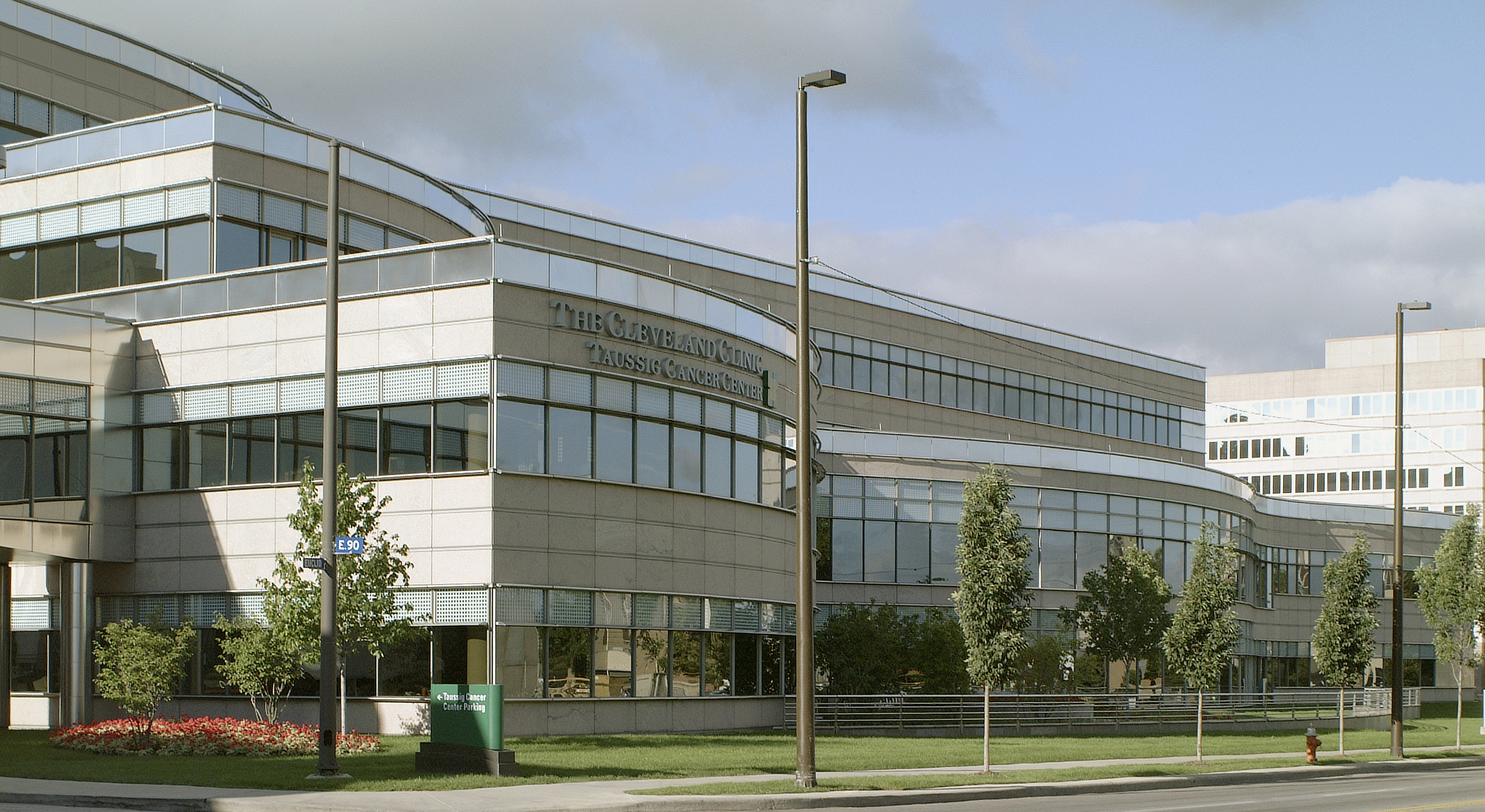 Cleveland Clinic - Taussig Cancer Institute - Cleveland, OH 44106