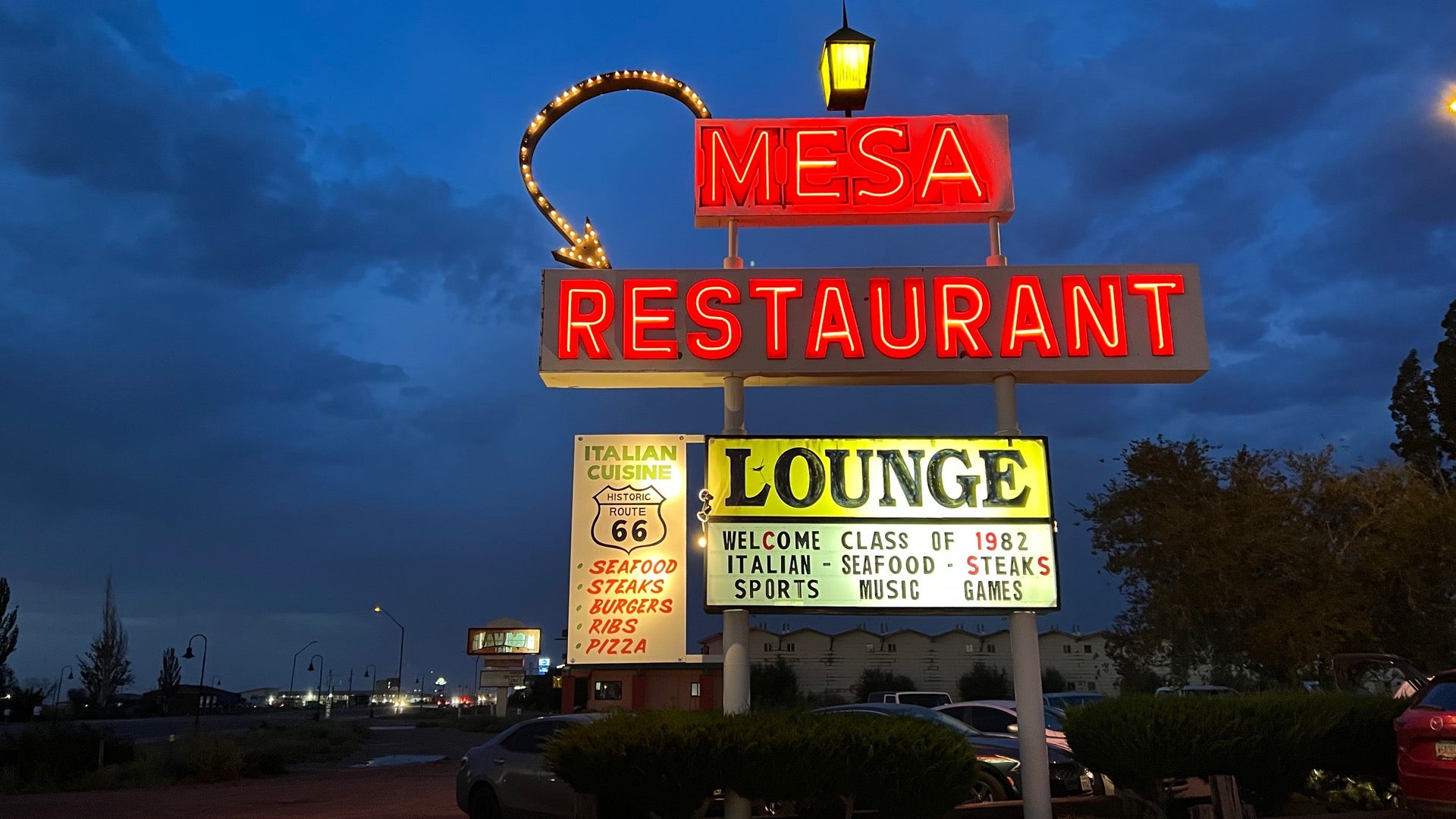 Mesa Italiana Restaurant - Holbrook, AZ 86025