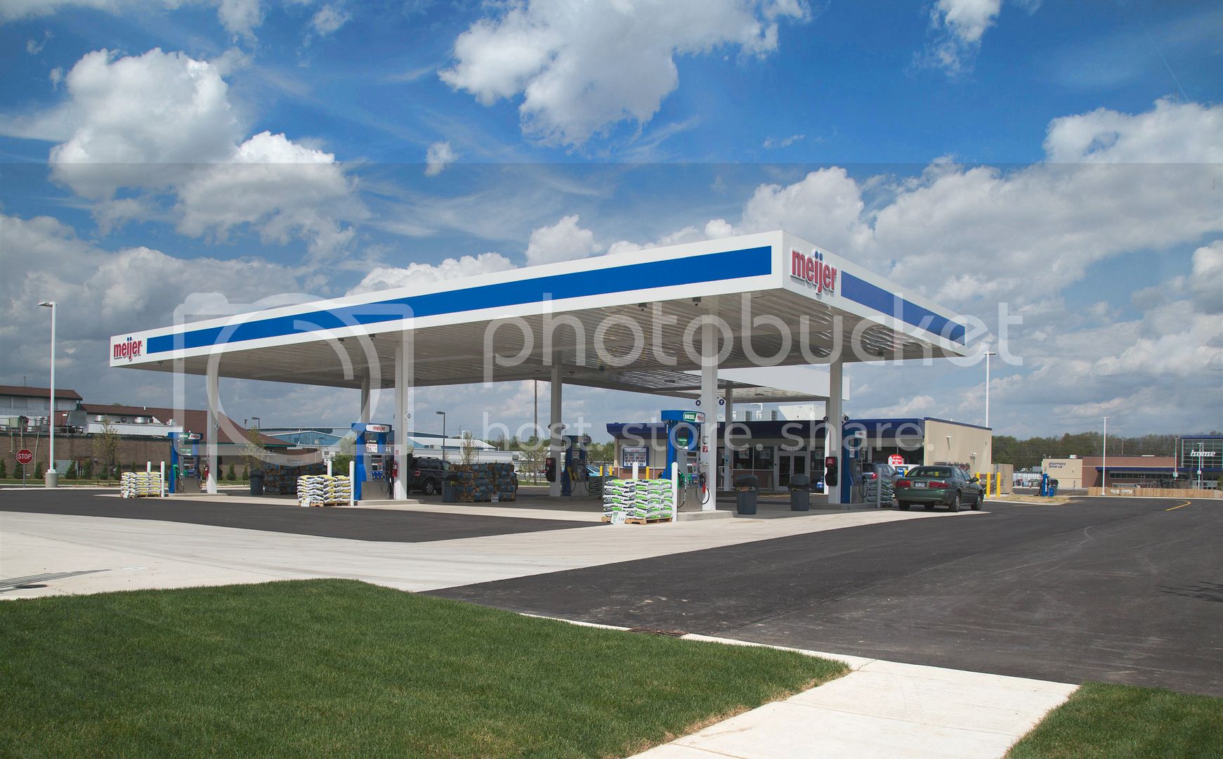 Meijer Express Gas Station 51095 Gratiot Ave Chesterfield Mi 48051