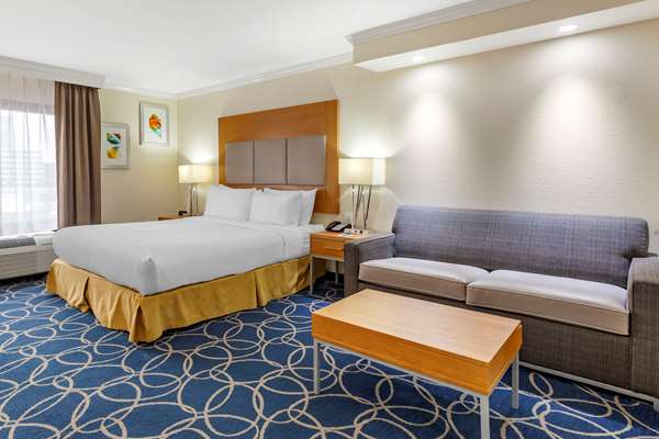 Comfort Inn & Suites Houston I-10 West Energy Corridor - Houston, TX 77079