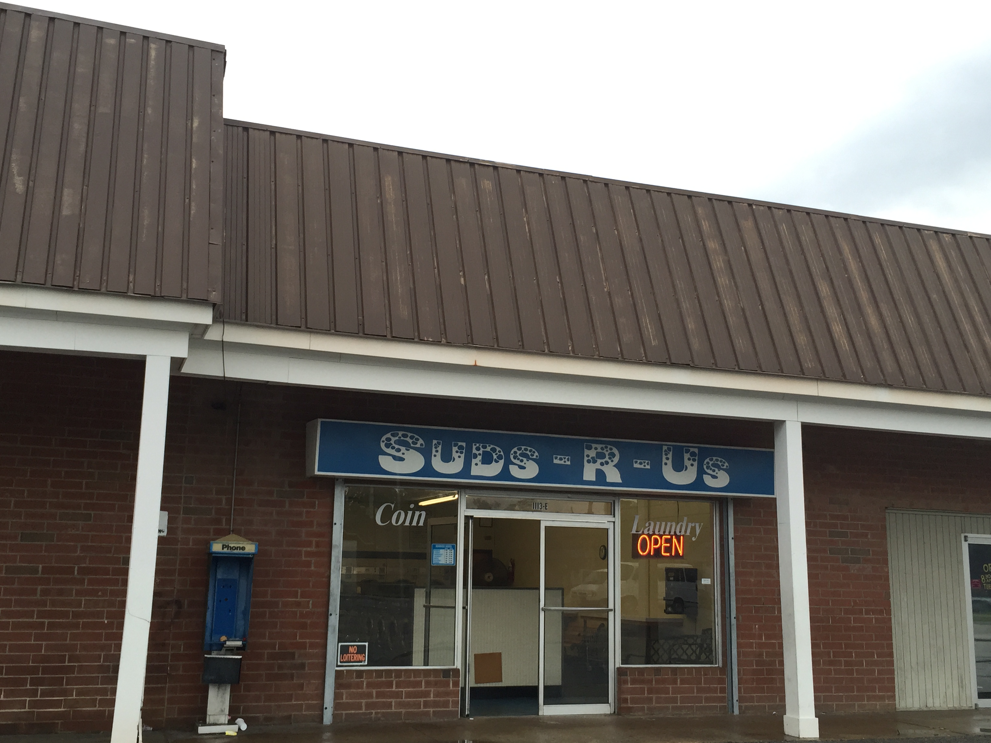 Suds R Us Laundromat