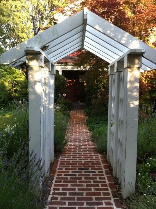 The Ivy Inn Restaurant - Charlottesville, VA 22903